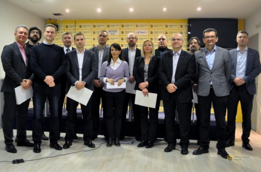 Političko pregrupisavanje: Građansko, desno, kontradesno, po potrebi ...