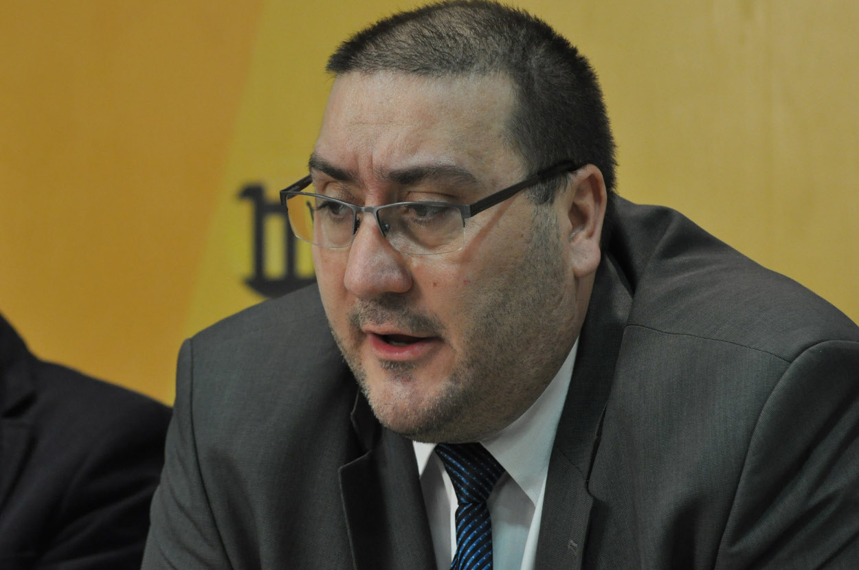 Dejan Bulatović - Istinomer