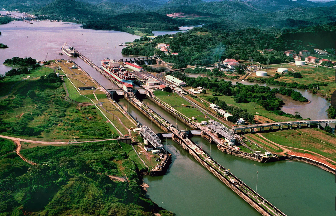 Blekrok nije kupio Panamski kanal - Istinomer