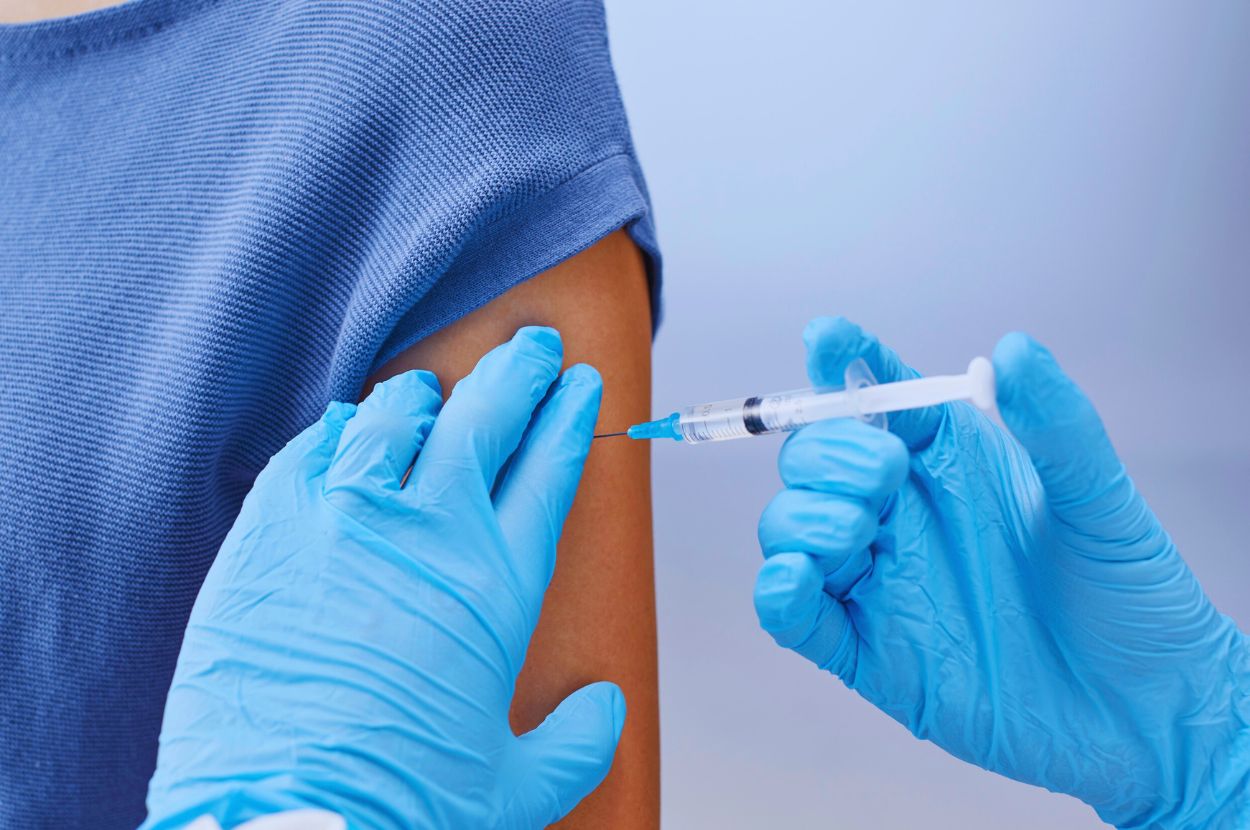 Vakcinacija jeste obavezna za upis u prvi razred osnovne škole - Istinomer